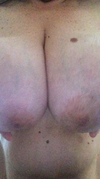 Goldfish611 胸罩去除 Xhamster