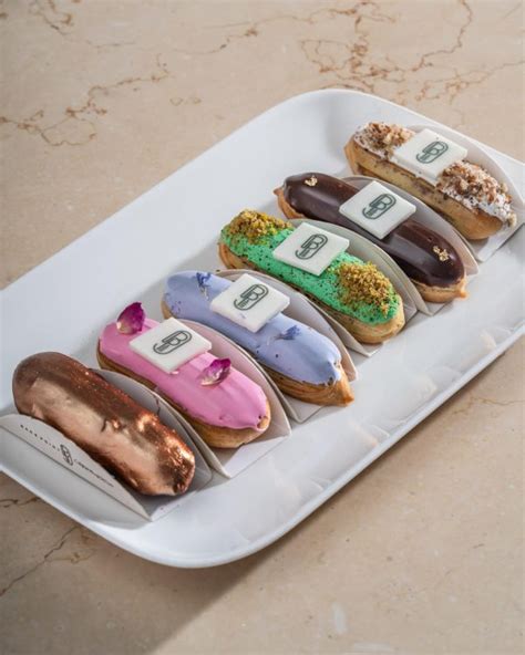 Mix Eclaire 6 Pcs Bake Point