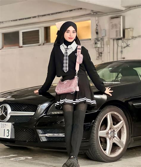 Korang Suka Tak Awek Melayu Yang Pakai Miniskirt Sekali Dengan Stoking