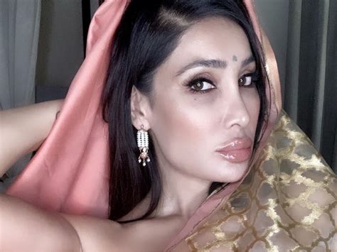 Sofia Hayat Latest News Photos Videos Articles Blogposts On Sofia