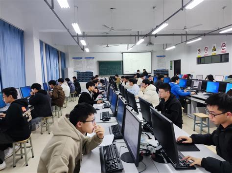 第十六届蓝桥杯全国软件和信息技术专业人才大赛 校内选拔赛顺利举行