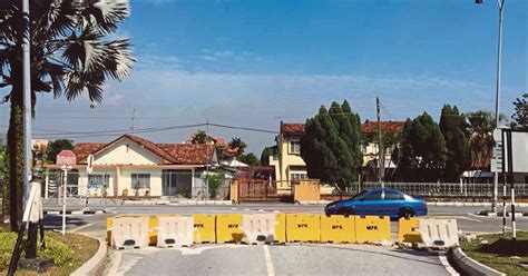 Road Closure Of Lorong Pembandaran Irks Klang Folk New Straits Times