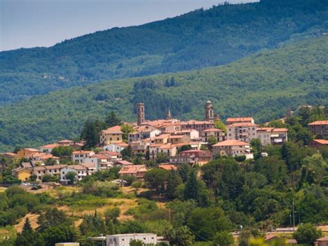Castel Del Piano Cosa Vedere E Come Arrivare