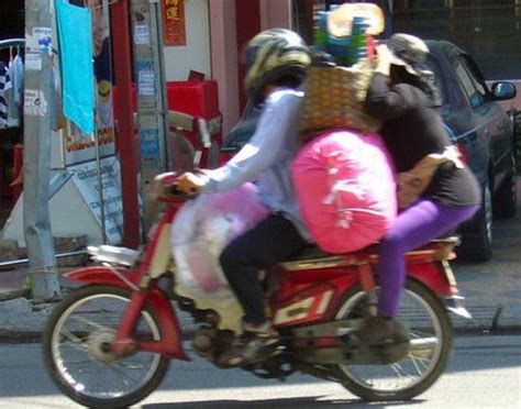 Kocak Kompilasi Foto Sepeda Motor Kelebihan Muatan