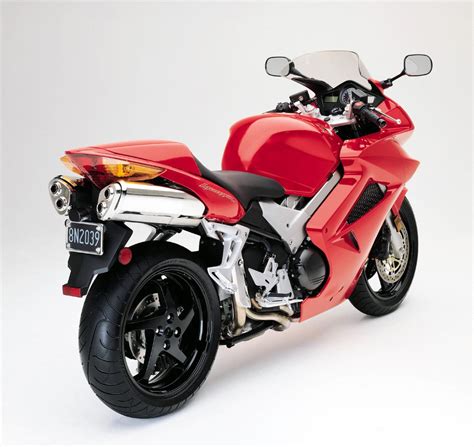 HONDA VFR800 Interceptor Specs 2002 2003 Autoevolution