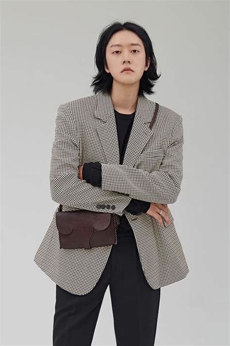 Cee에 있는 핀 패션 의상 코디 패션 스타일