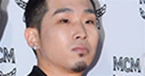 클럽 폭행 Aomg 소속 래퍼 어글리덕 상해 혐의로 송치