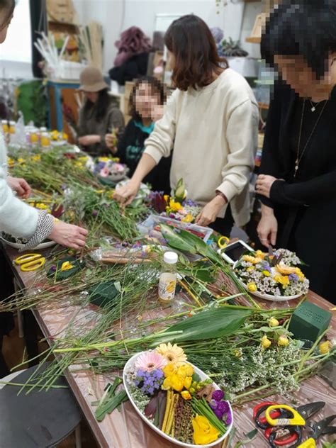 비빔밥 꽃 피었다 그림책과 꽃이 만나는 독서원예수업 오감자극 플라워테라피 키즈플라워 초등원예수업 네이버 블로그