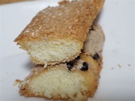 ヤマザキ ダックワーズサンド ショコラ 食べてみました。