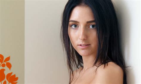 European And American Models Amour Girls Club