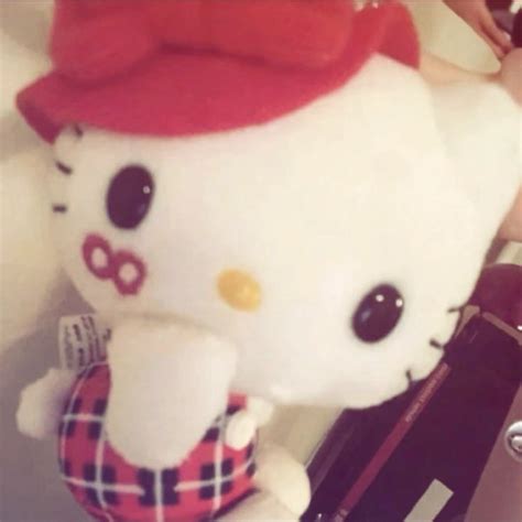 Hello Kitty Profile Picture