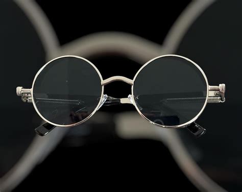 Steampunk Black Lenses Silver Frames Round Sunglasses Trendy Retro