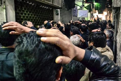 Musulmanes Chiitas Golpeando Sus Cabezas Como Penitencia Durante Ashura