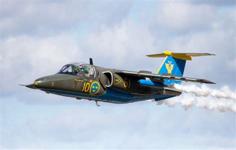 Saab Trainers Safir Saab 105 And Supporter