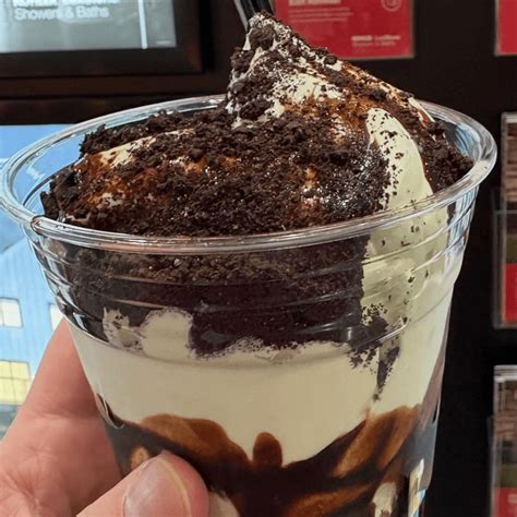 Dont Miss It Costcos New Double Chocolate Mint Sundae Brit Co