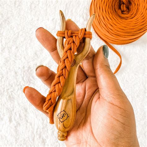 Lucet Fork Furlscrochet