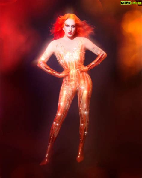 Elips Wiki Biography Age Gallery Spouse And More