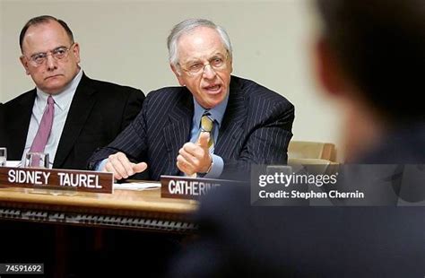 Eli Lilly And Company Photos And Premium High Res Pictures Getty Images