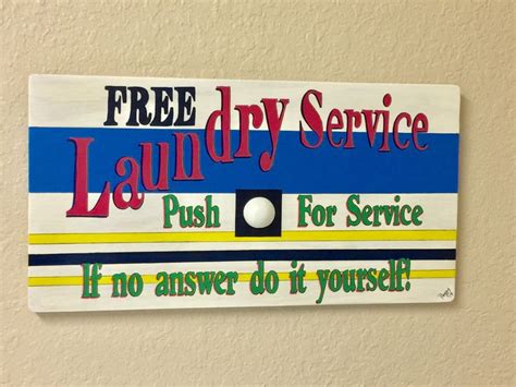 Free Laundry Service Sign