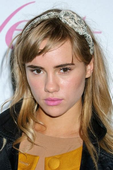 Rate Suki Waterhouse Pre And Post Plastic Surgery R Vindictaratecelebs