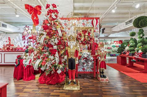 Behind The Scenes Discovering Magic Christmas Decorations For Your Home