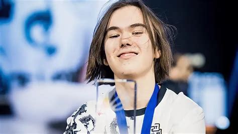 Donk Хочу показать хейтерам что я в порядке Legalbetgg