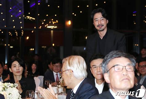 조인성 아름다운 예술인 뉴스1