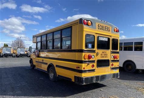 2012 Corbeil Chevrolet Girardin Blue Bird