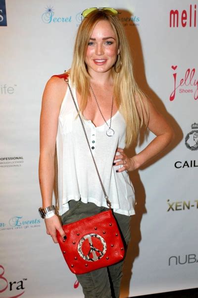 Caity Lotz Pictures Hotness Rating Unrated