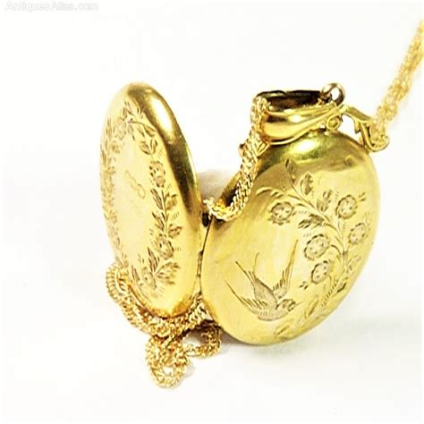 Antiques Atlas Scottish Assayed Solid Gold Swallow Locket 1910 As395a2446