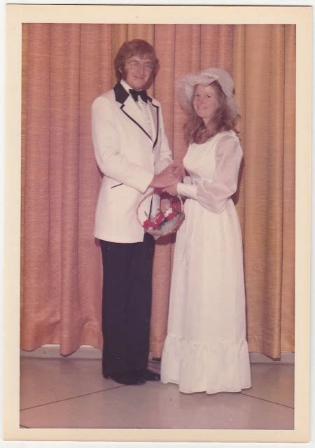 70 Interesting Vintage Polaroid Snaps Of Weddings In The 1970s