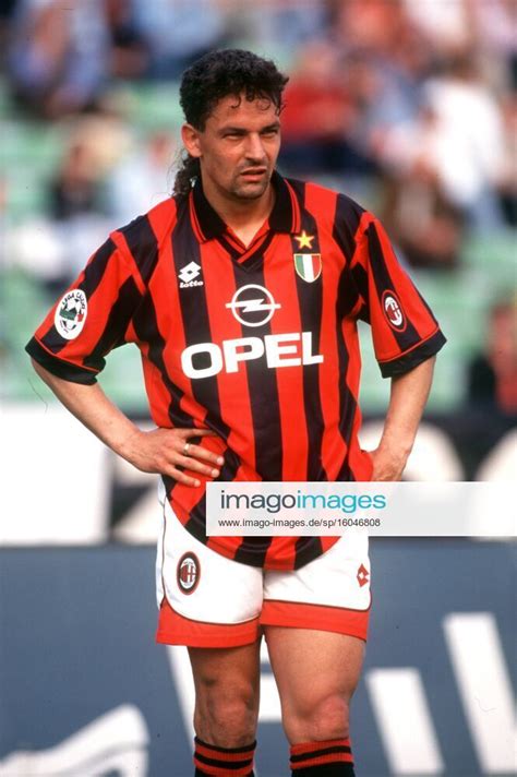 Detail Roberto Baggio Ac Milan Koleksi Nomer 4