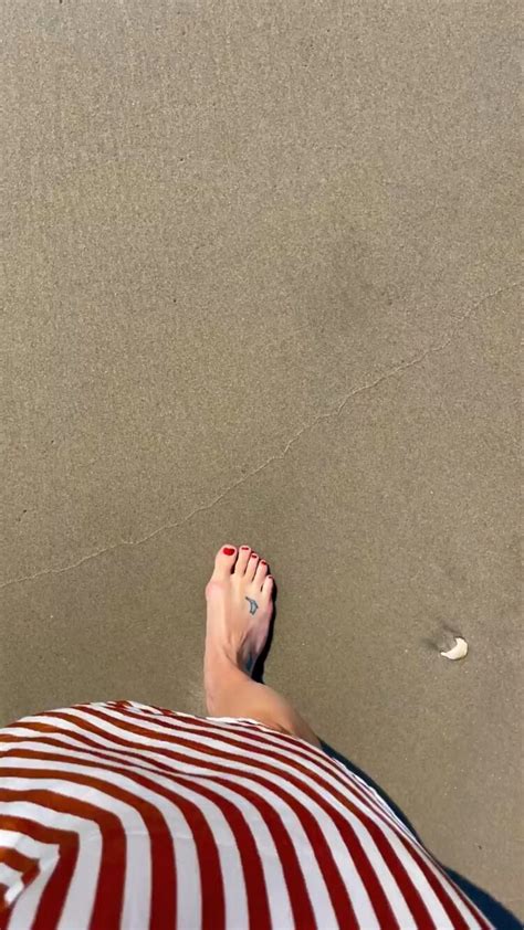 Lea May Feet