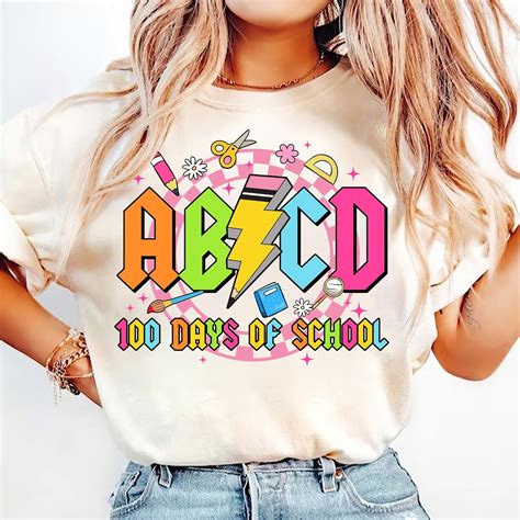 Colorful Senior 2025 T Shirt Retro Graduation Shirt Class Of 2025 T