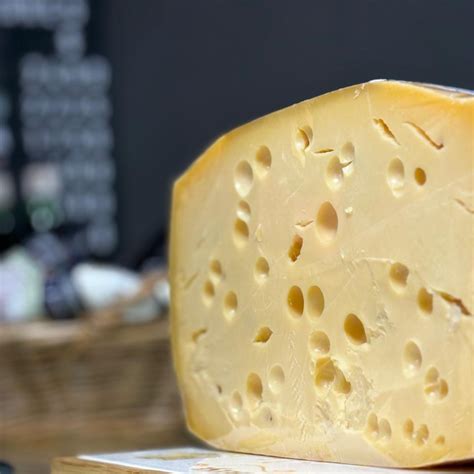 Queso Gruyere Queso Semiduro Artesanal Sin Tacc