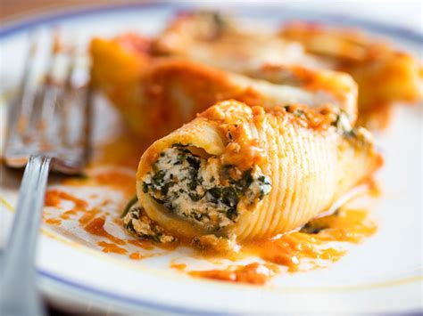 Classic Italian American Stuffed Shells With Ricotta And Spinach Recipe