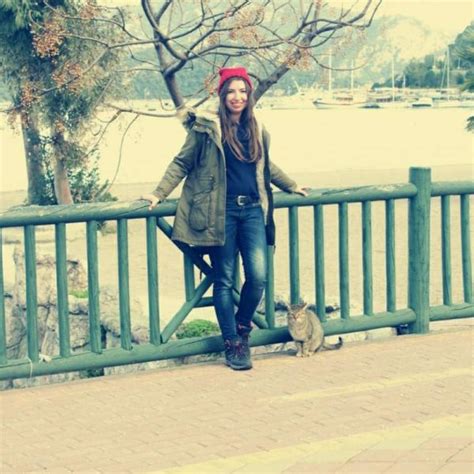 Idil Bilgin Idil 48 1000kitapta 1000kitap