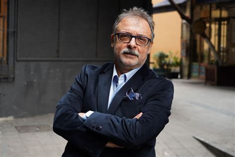 Atilla Şendil Netflixin Sevgililer Günü Filminde Birsen Altuntaş