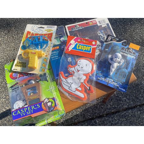 Vintage 1970s To 1990s Casper The Friendly Ghost Toys Bendables Tv Set Magnetic Watch Saucer