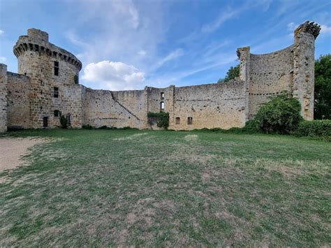 Château De La Madeleine A Medieval Fortress In Chevreuse France