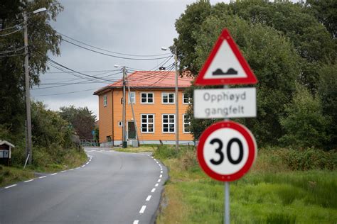 30 Førere Fikk Bøter Ved Liland Skole