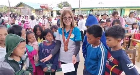 Baguio Programa Na Pagmamalasakit At Pag Asa Ng Deped Car Naihatid Sa Dalican Elementary