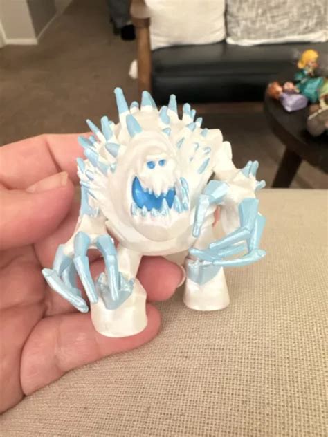 Disney Store Frozen Marshmallow Spike Small Ice Monster Figure Cake