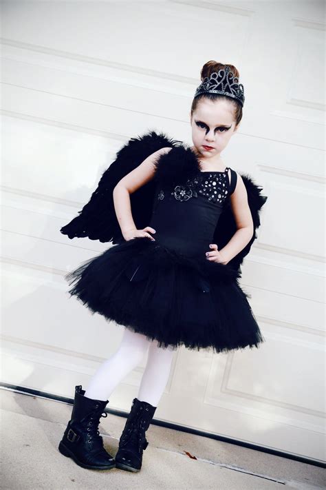 Black Swan Costume Ideas