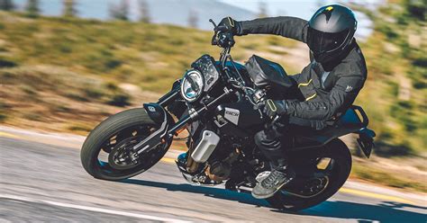 Husqvarna Svartpilen 801 Tourenfahrer