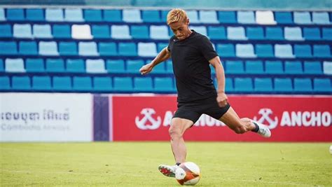 本田圭佑さんのインスタグラム写真 本田圭佑instagram「cambodia Vs Philippine Tonight ⚽️🇰🇭