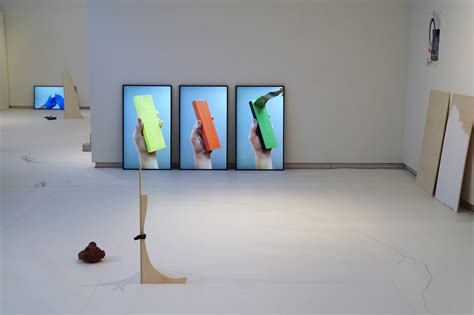 Opening Rock Paper Screen De Tentoonstelling Van Kunstenaar Thom