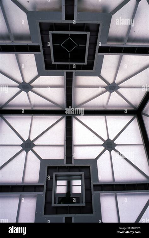 Cube Ii Hypercube Cube Ii Hypercube Year 2002 Canada Director