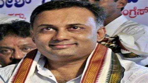 ಸಿದ್ದರಾಮಯ್ಯ 5 ವರ್ಷ ಪೂರೈಸಿದರೆ ತಪ್ಪೇನು ಈ ವಿಚಾರ ಹೈಕಮಾಂಡ್ ಗೆ ಬಿಟ್ಟಿದ್ದು