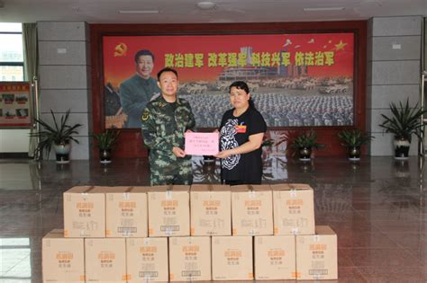 市中心血站“八一”前夕慰问驻地部队官兵 来宾市中心血站